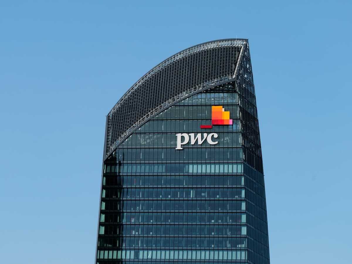 Working at PwC Netherlands 2026 | Salary, Culture & Big 4 Guide